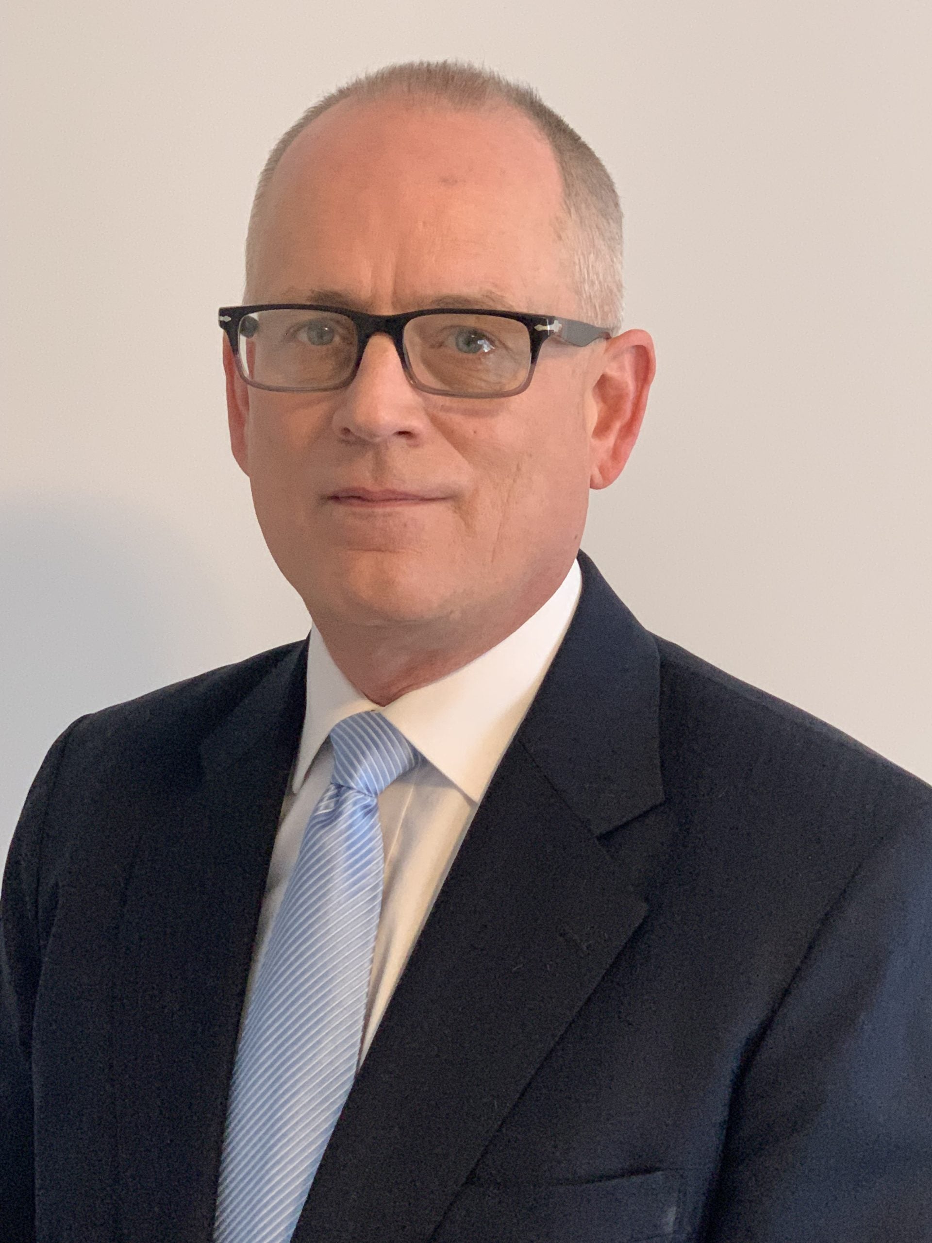 Net zero and its discontents: behavioural economist David Lewis on ESG ...